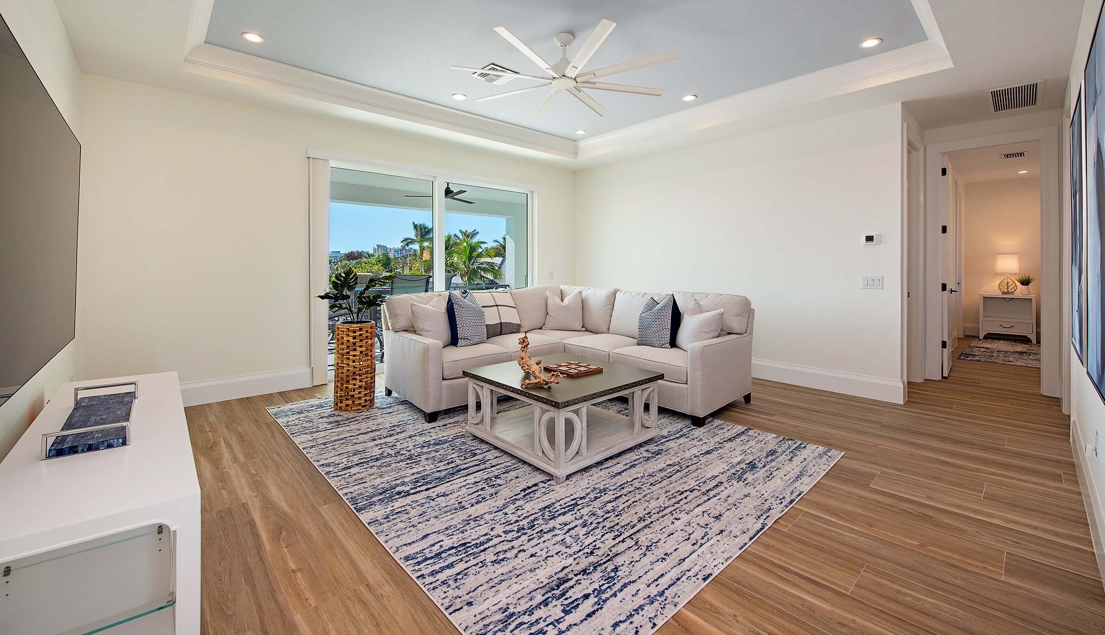 Daisy Isle, 979 Daisy Court | Marco Escapes, Inc. | Vacation Rental ...